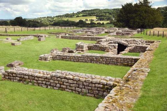 The 11 Best Places to See Hadrian's Wall - Northumberlands Best